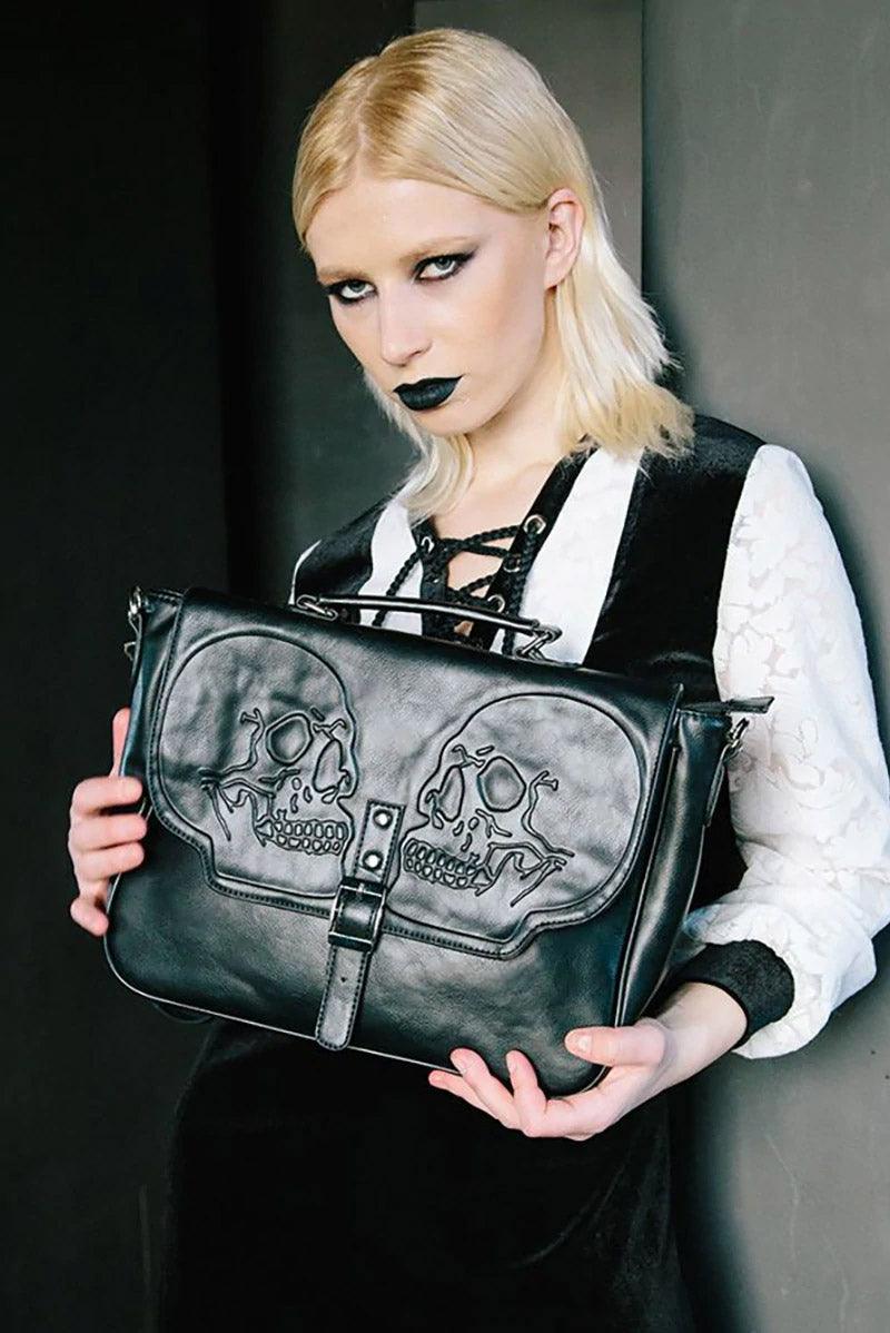 Ropa prohibida / Reina perdida – VampireFreaks