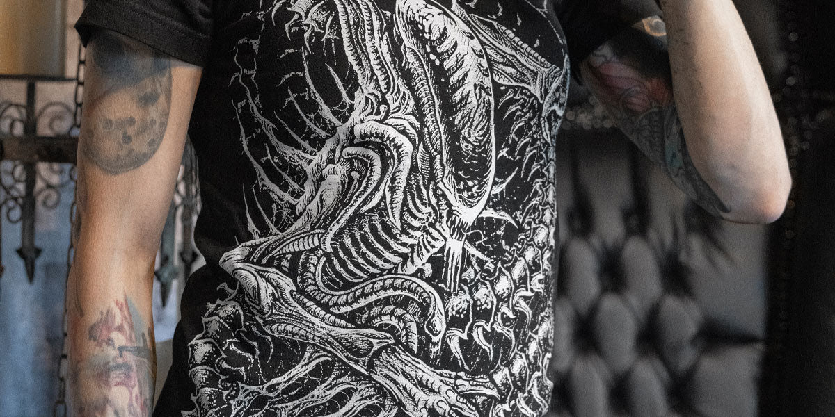 VampireFreaks. Goth Clothes, Emo and Punk Rock Fashion Gothic Clothing