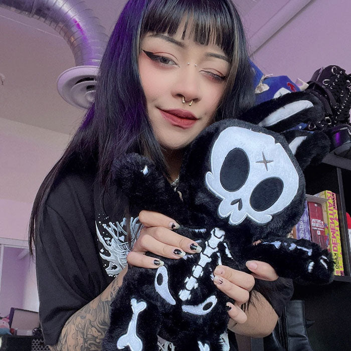 VampireFreaks. Goth Clothes, Emo and Punk Rock Fashion.