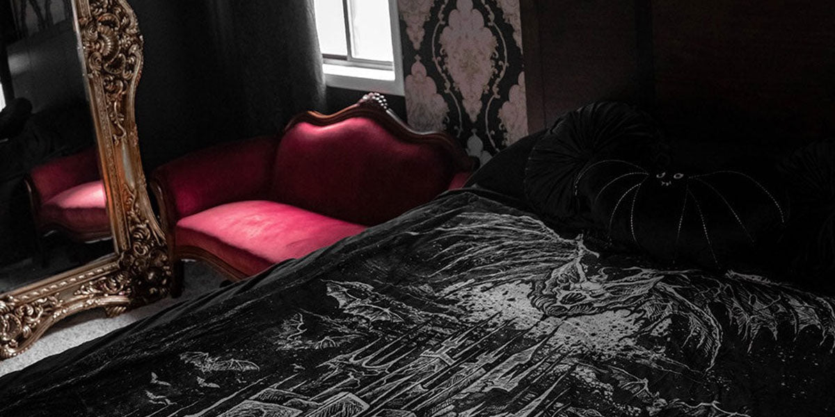 VampireFreaks. Goth Clothes, Emo and Punk Rock Fashion.