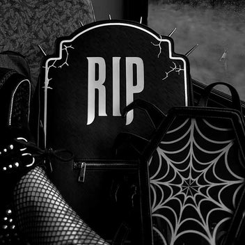 VampireFreaks. Goth Clothes, Emo and Punk Rock Fashion Gothic Clothing