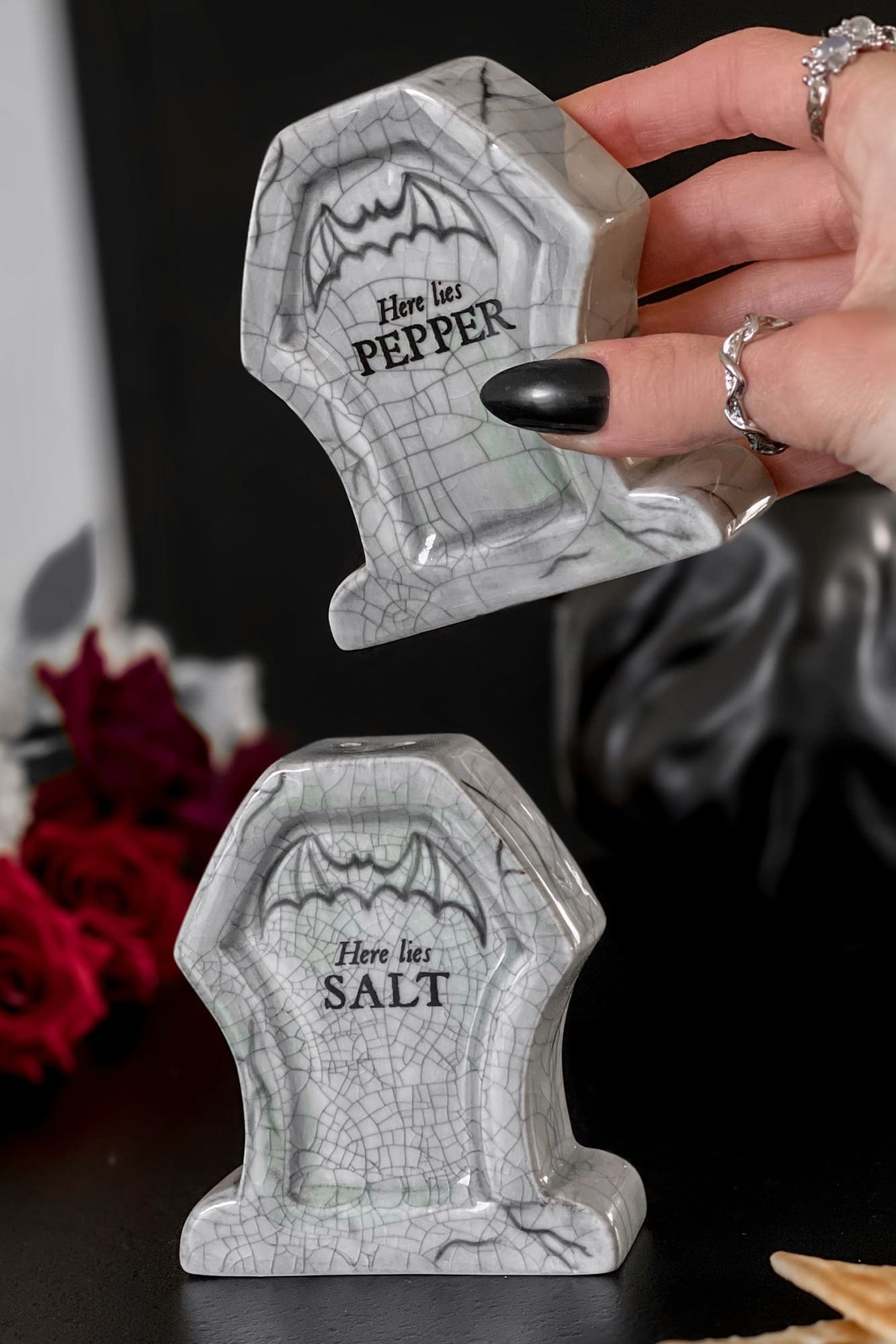 RIP Salt & Pepper Shakers – VampireFreaks