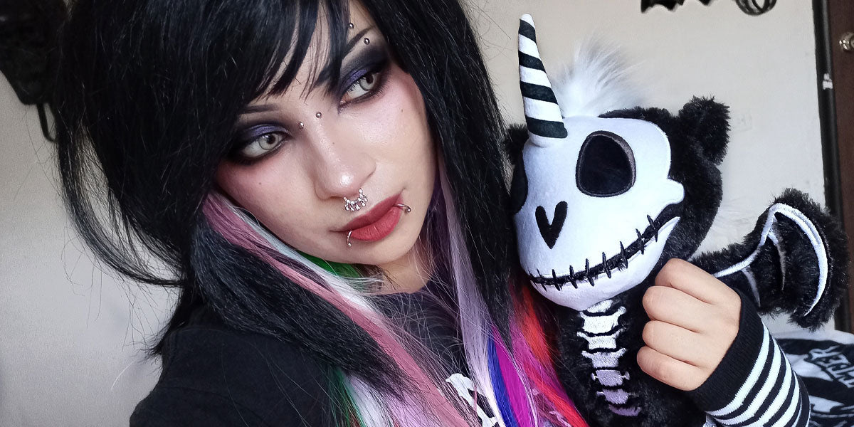 VampireFreaks. Goth Clothes, Emo and Punk Rock Fashion Gothic Clothing