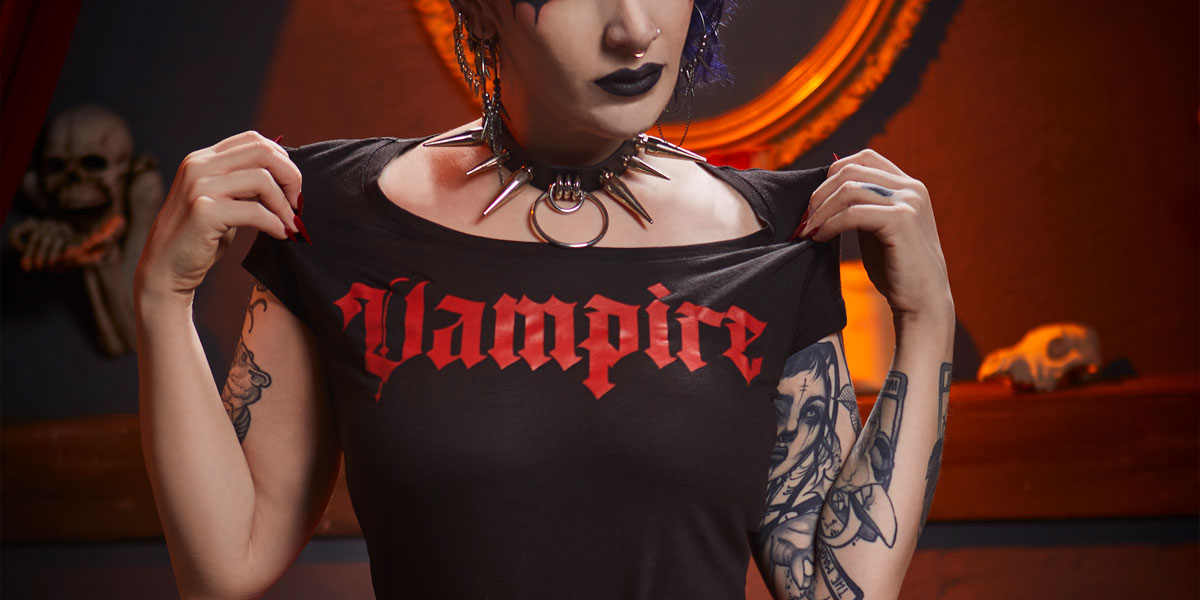 VampireFreaks. Goth Clothes, Emo and Punk Rock Fashion Gothic Clothing