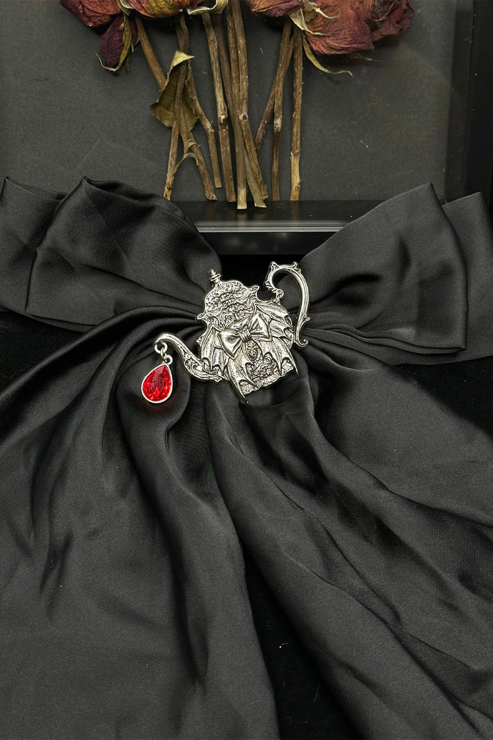 Mad Tea Party: Victorian Teapot Hair Bow and Brooch – VampireFreaks