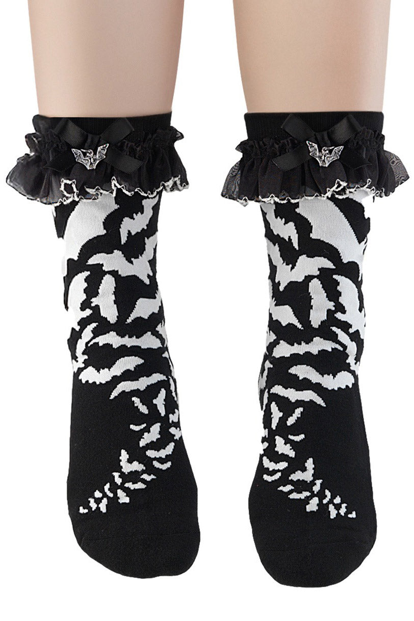 Ruffled Bat Socks – VampireFreaks