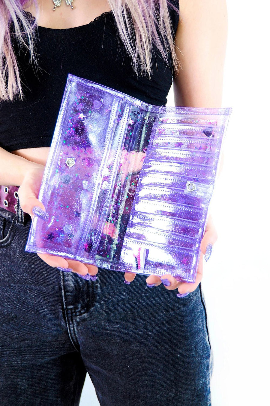 Bedazzled Liquid Glitter Wallet – VampireFreaks