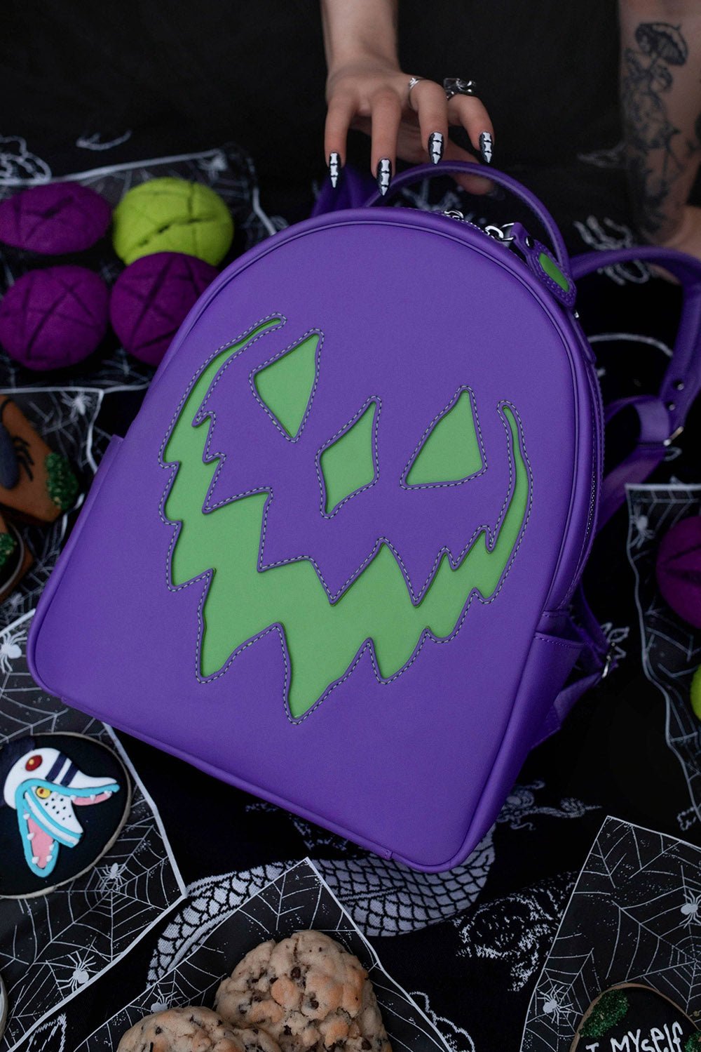Beetle Juice Haunted Hallows Backpack – VampireFreaks