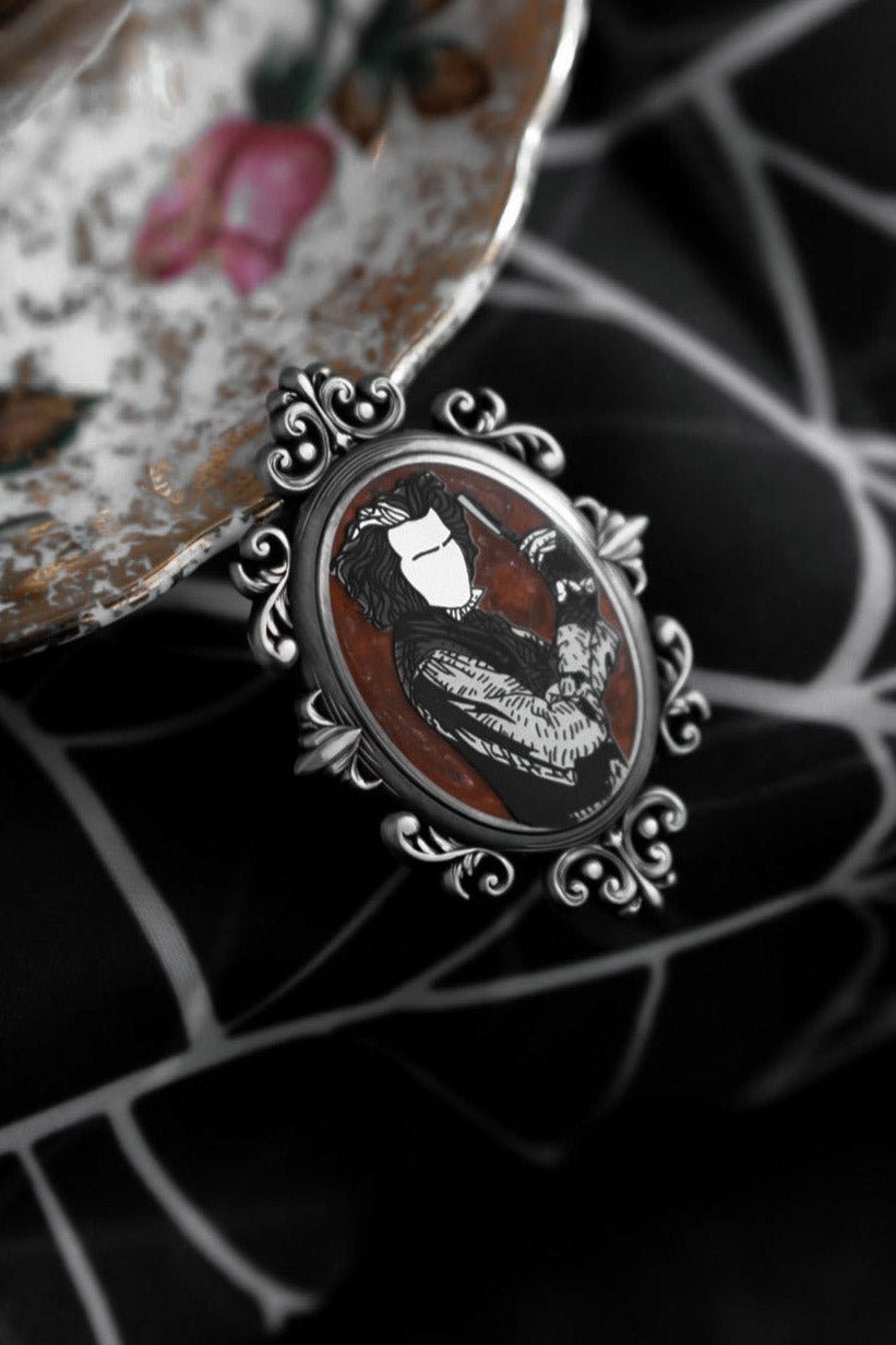 Demon Barber Pin – VampireFreaks