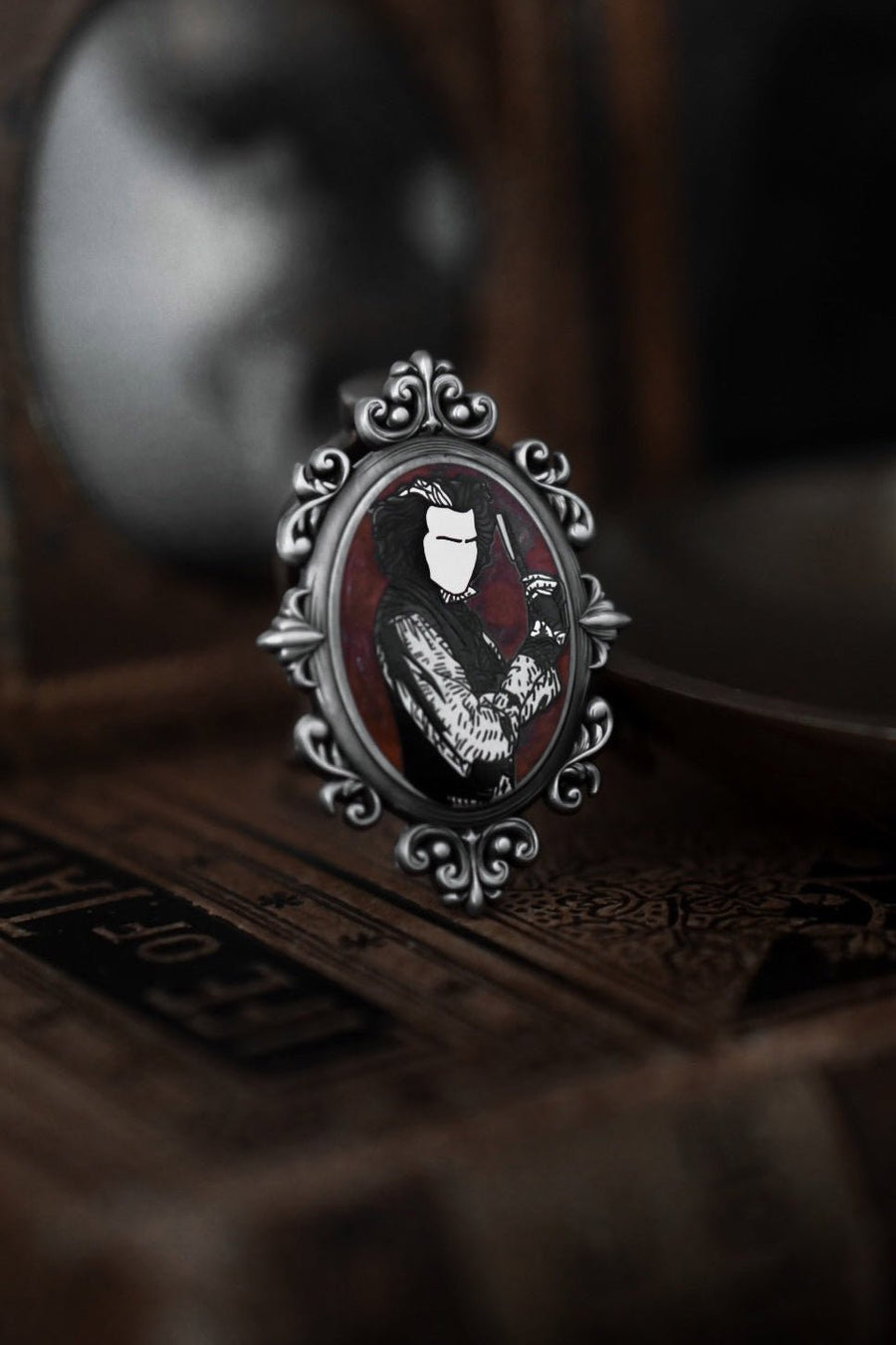 Demon Barber Pin – VampireFreaks