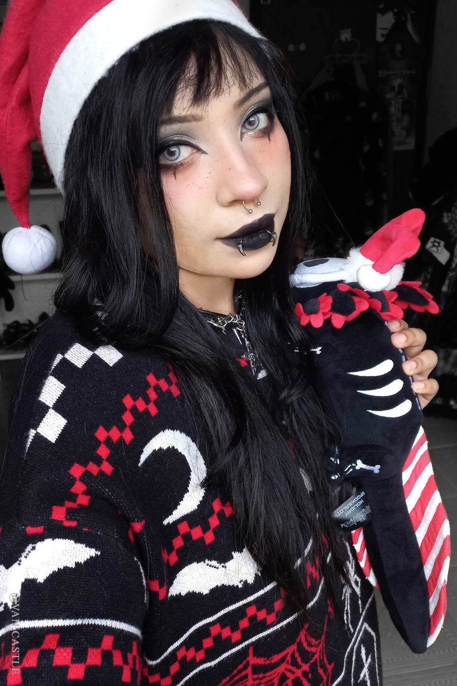 Santa Spooksalotl Plush Toy [Limited Holiday Edition] – VampireFreaks