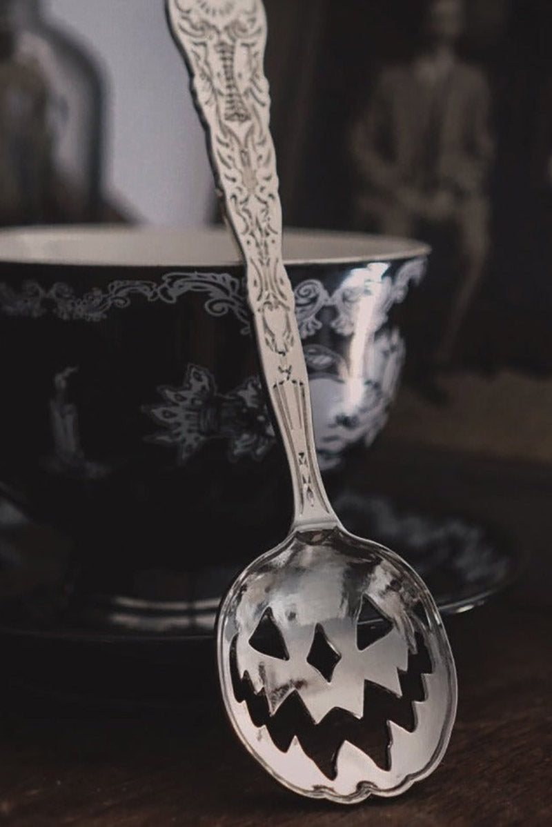 Haunted Hallows Tea Spoon Set of 2 – VampireFreaks