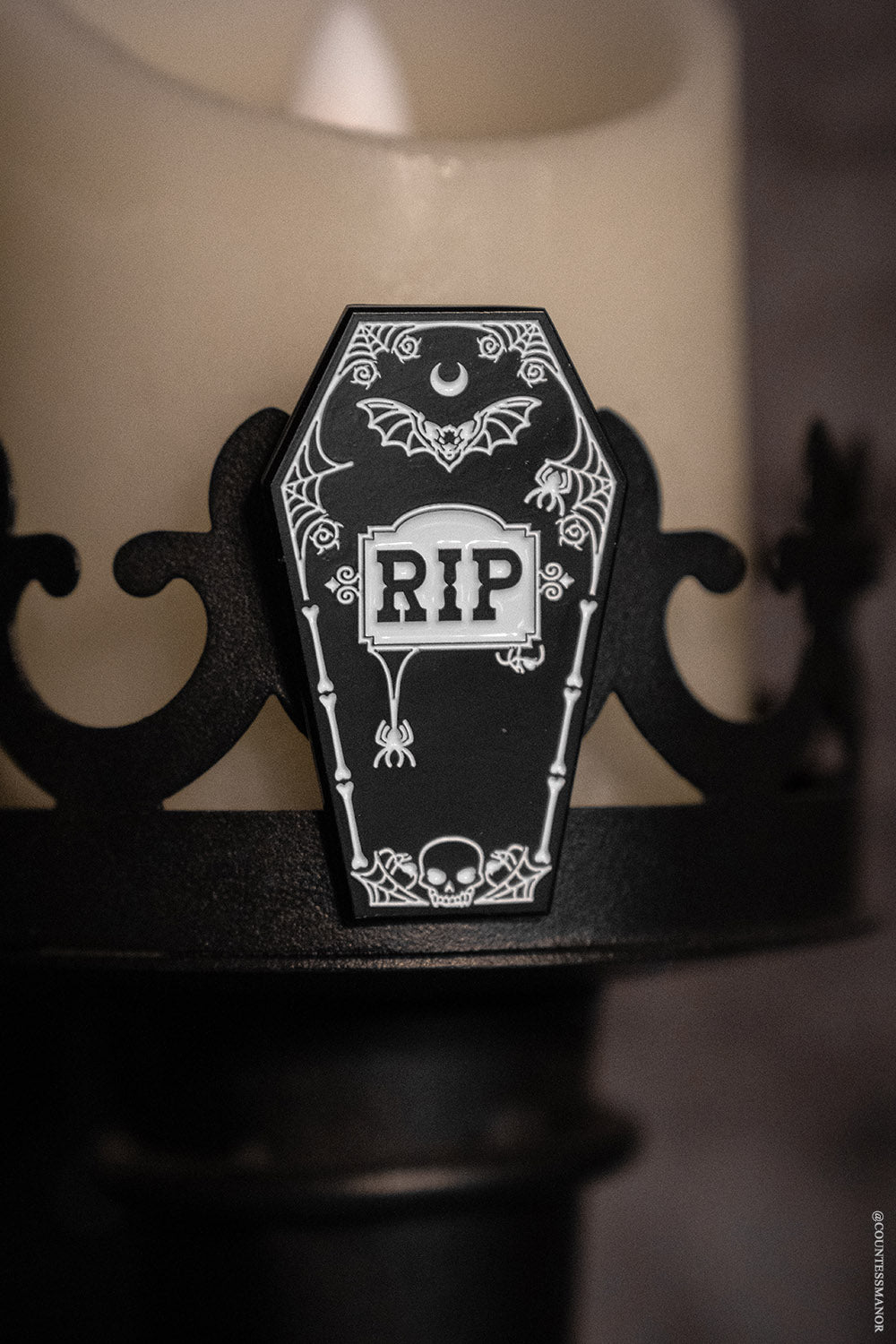 RIP Coffin Enamel Pin – VampireFreaks