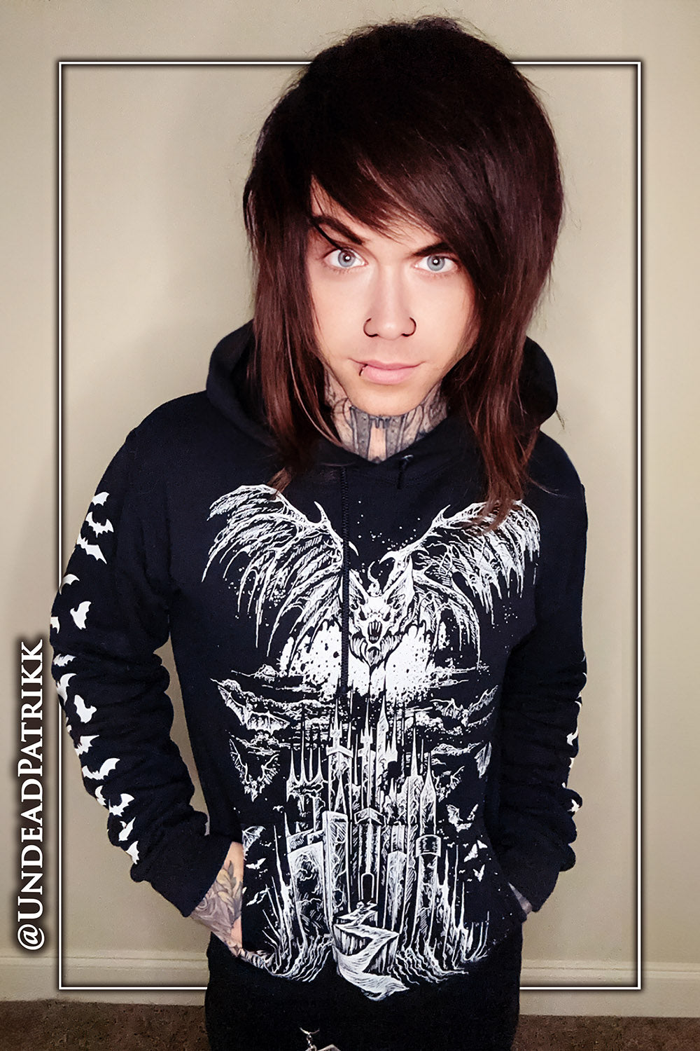 Vampire Castle Hoodie w/ Bat Sleeves [BLACK/WHITE] – VampireFreaks