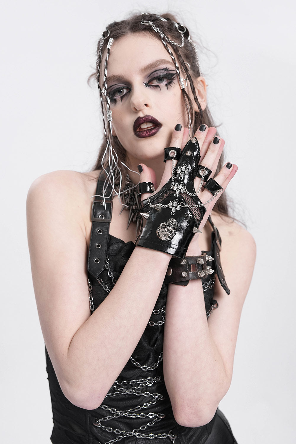 Wraith Spiked Skull Glove – VampireFreaks