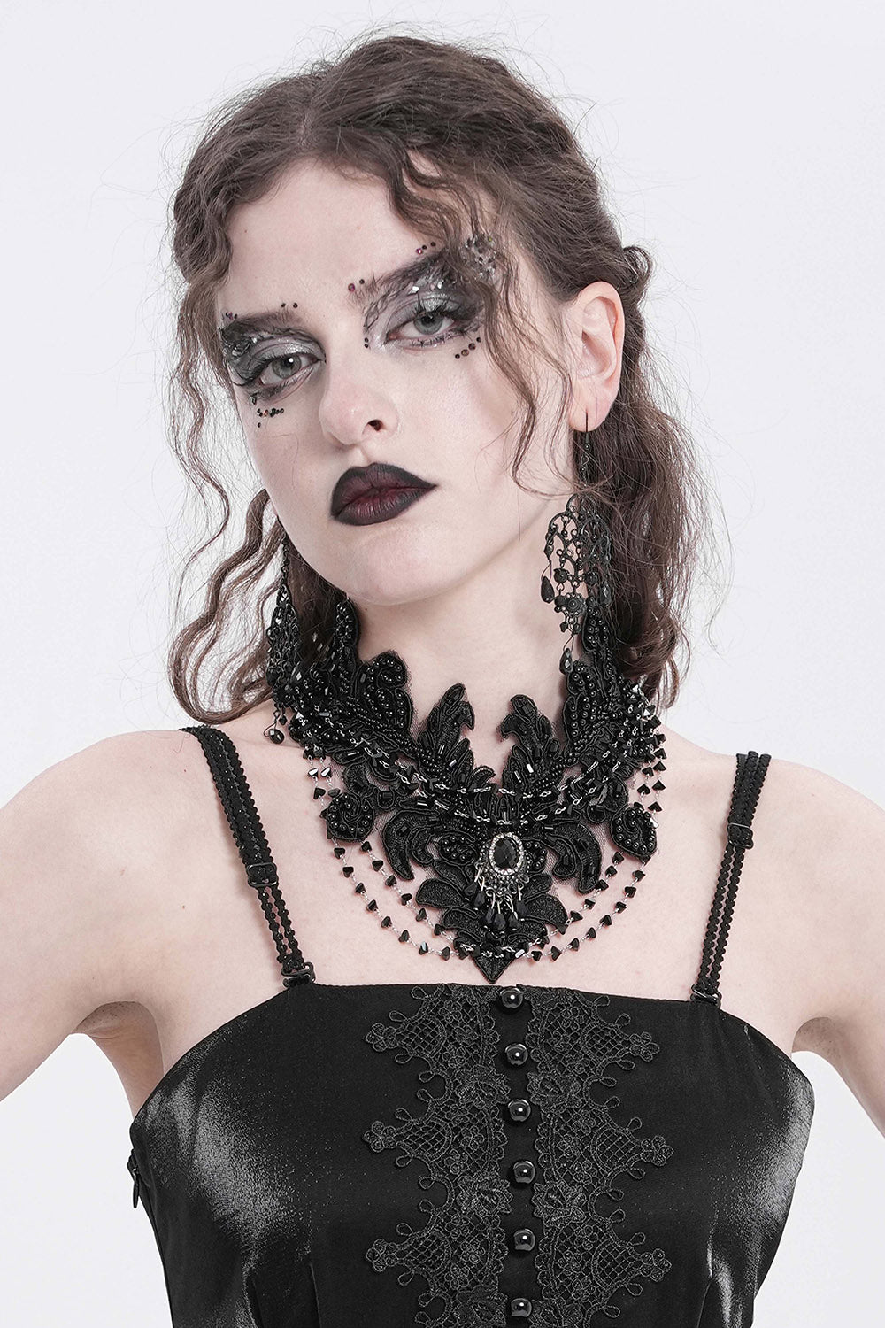 Dark Regency Embroidered Beaded Choker – VampireFreaks