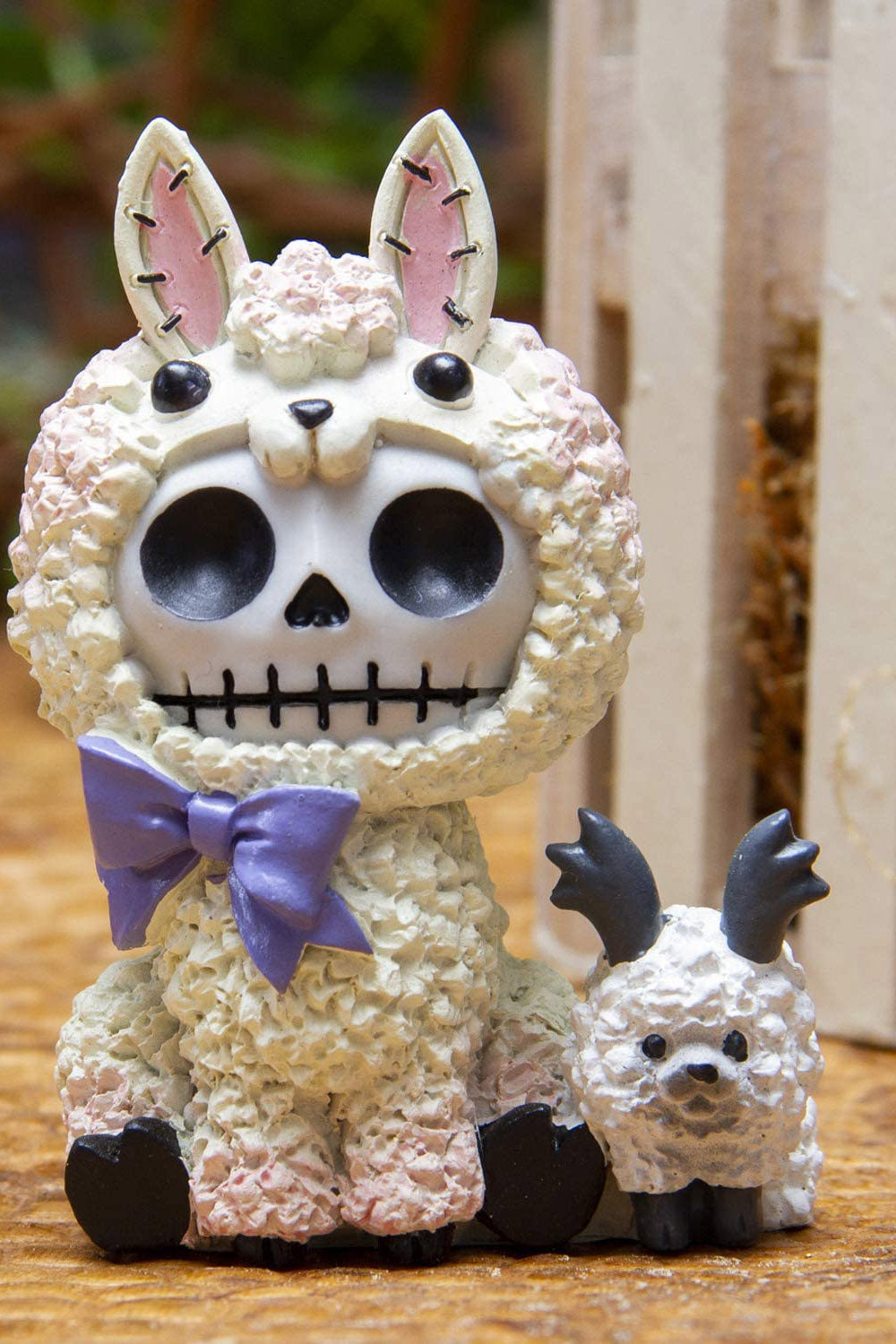 Paco the Alpaca Statue – VampireFreaks
